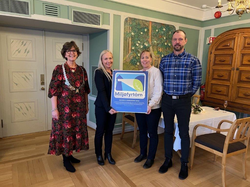 Skolen har blitt miljøfyrtårnsertifisert - Nadderud videregående skole